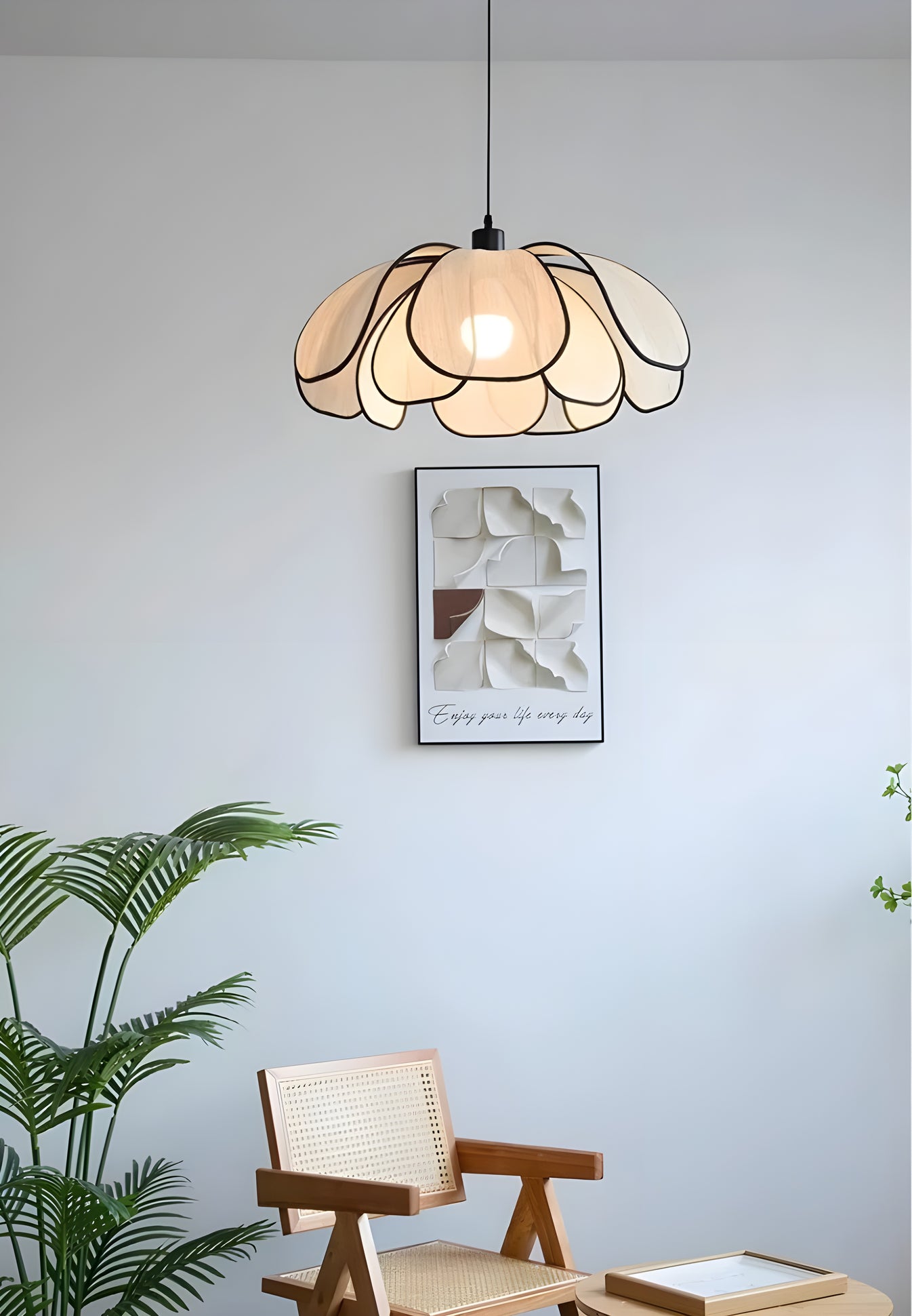 Petal Bloom Pendant Light | ModefinityPetal Bloom Pendant Light