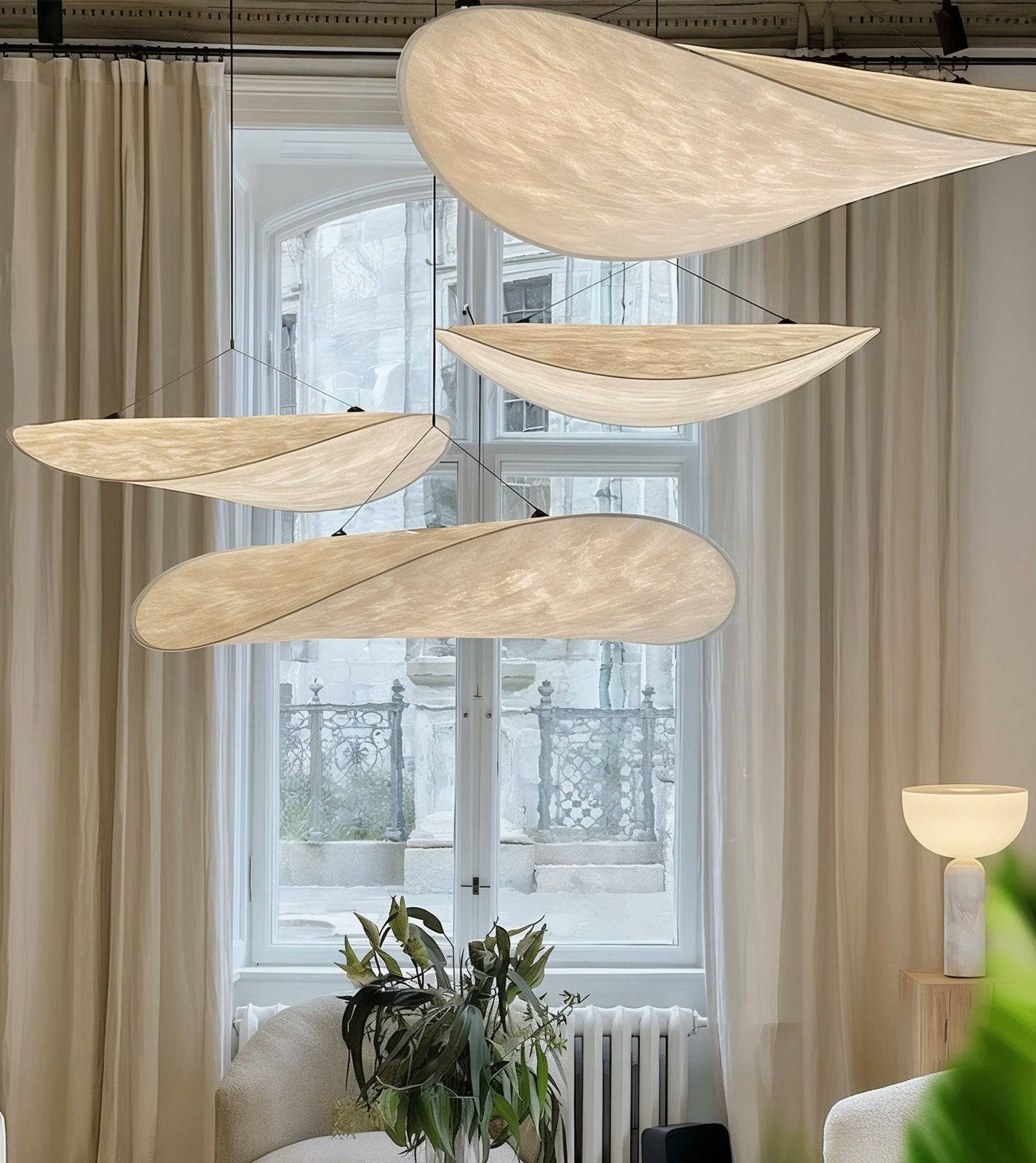 Floating Cloud Pendant Light - Modern Artistry
