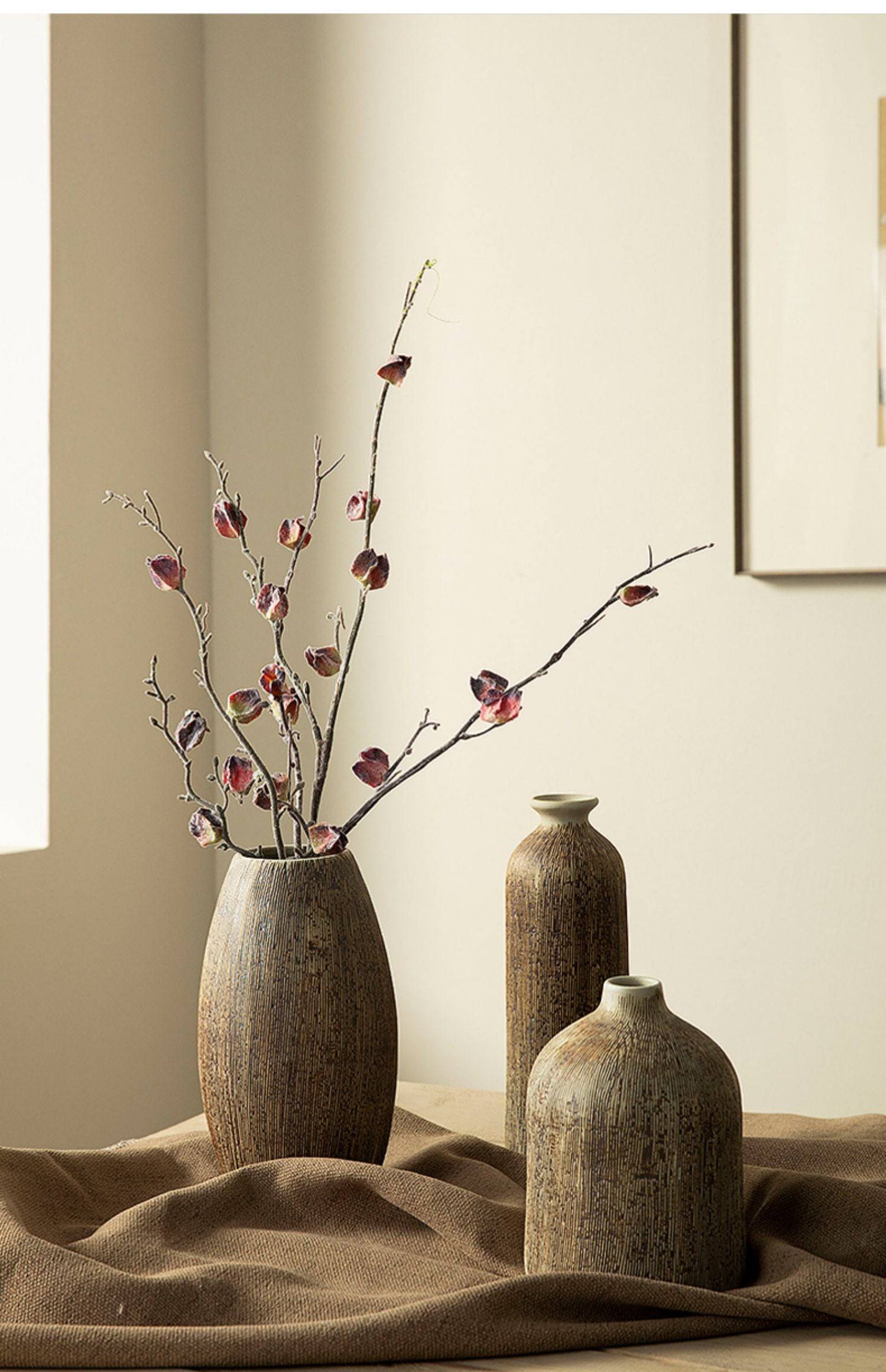 Japandi Dark Ceramic Vases | ModefinityJapandi Dark Ceramic Vases