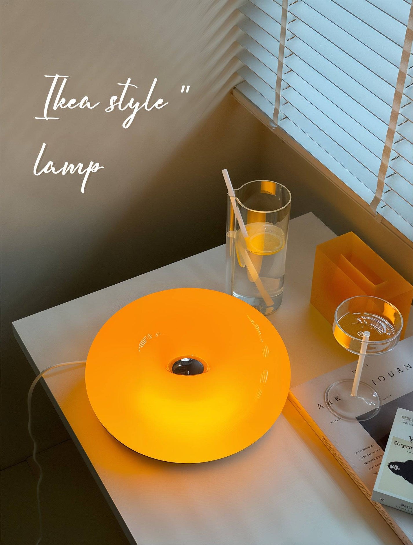 Retro Glow Desk Lamp - A Modern Twist on Vintage Design | ModefinityRetro Glow Desk Lamp - A ...